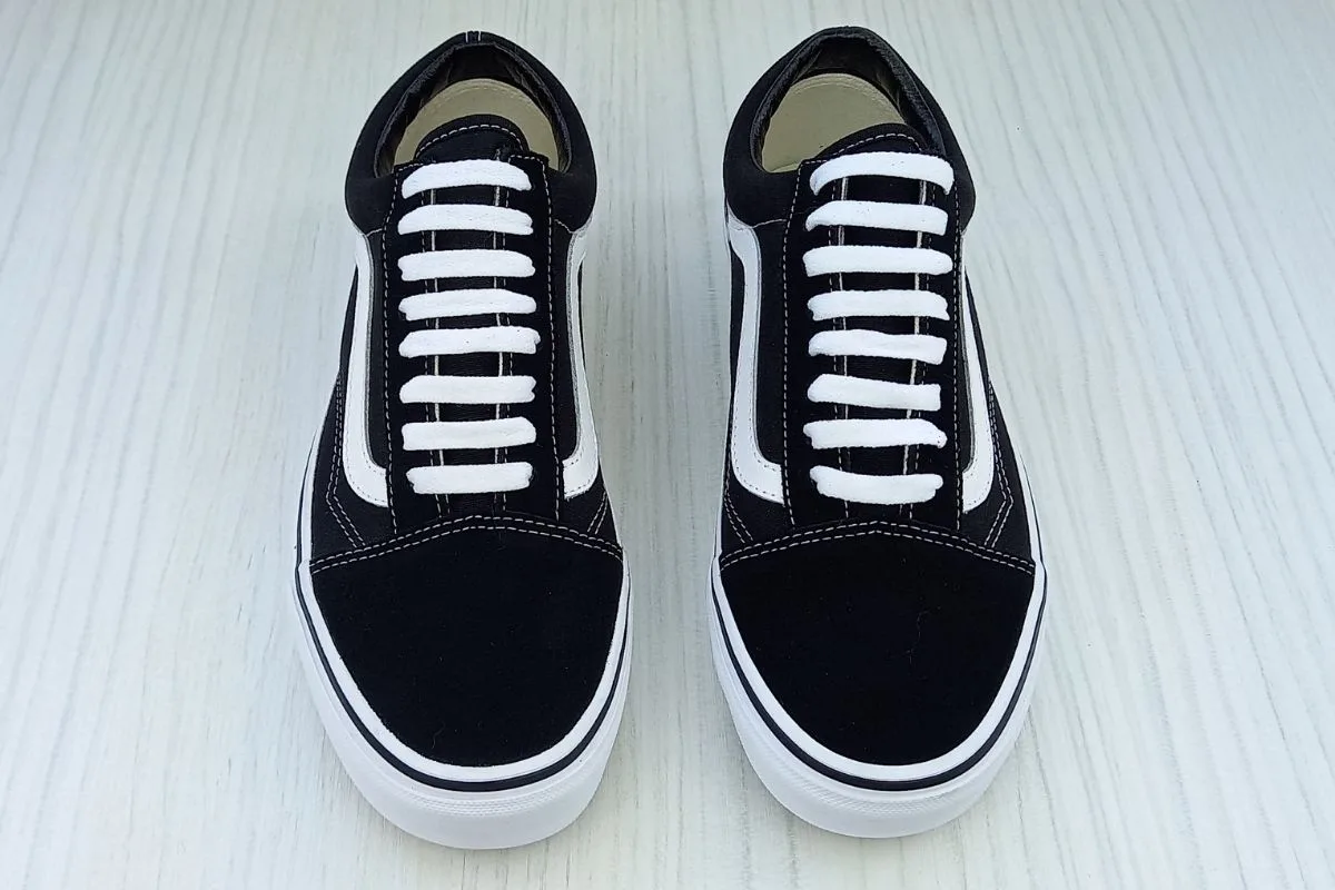 How To Do Bar Laces: The Ultimate Guide to Bar Lacing