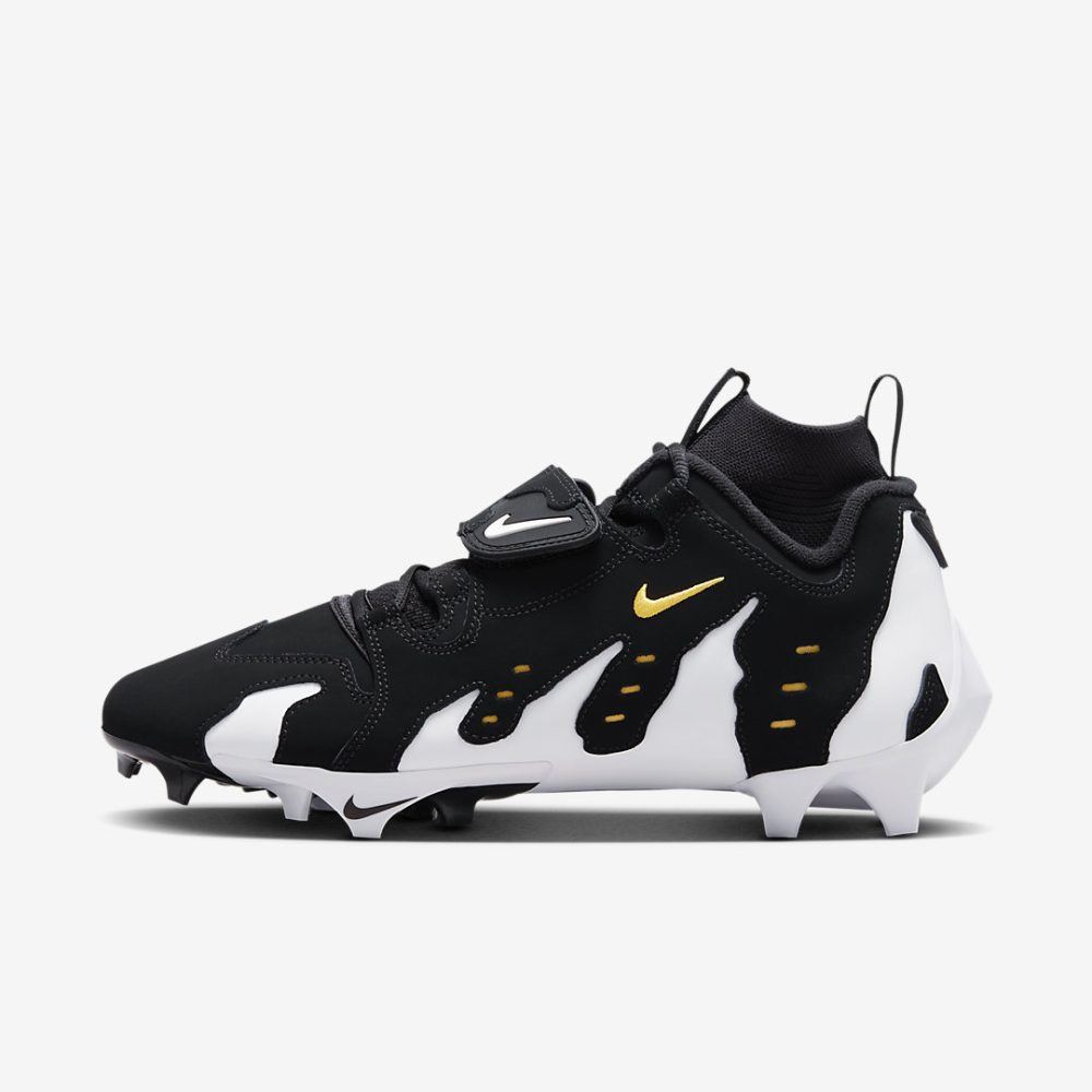 Nike Vapor Edge 360 DT "Diamond Turf" Sneakers: Performance Redefined